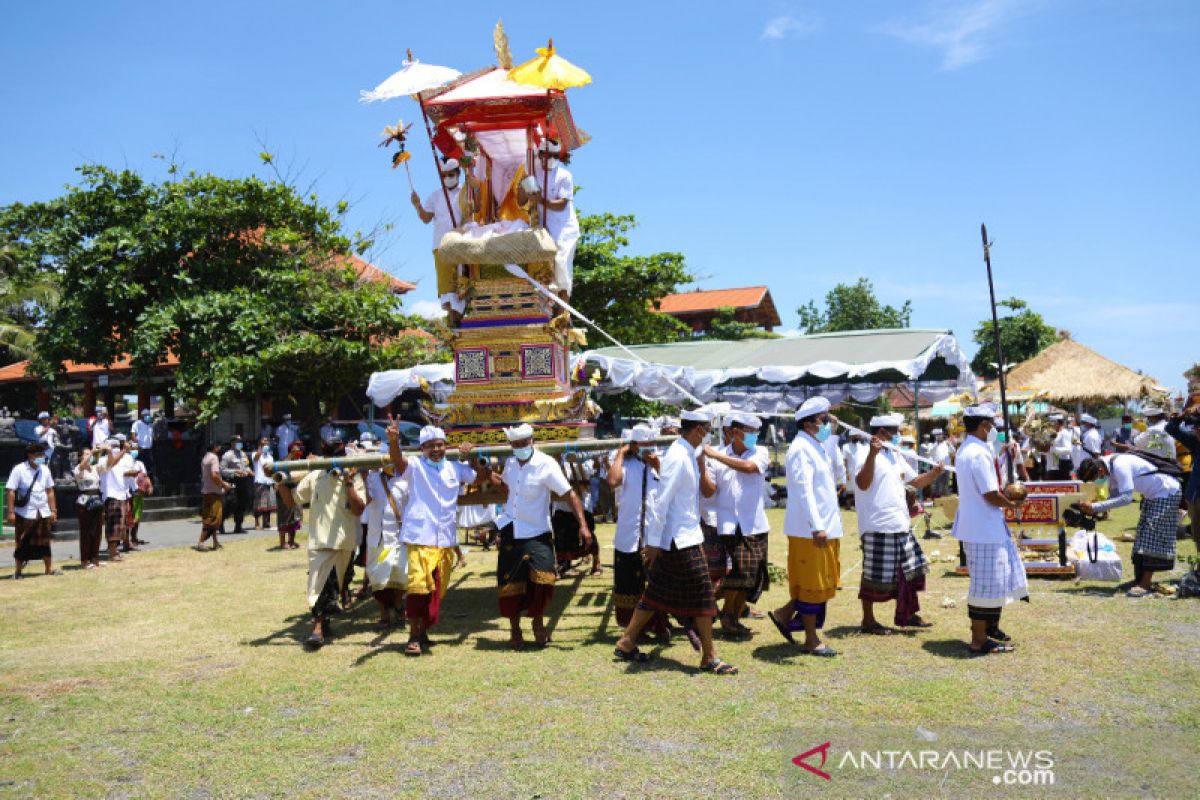 Ngaben Tikus Bali: Tradisi Usir Hama Tikus di Bali - Gaekon